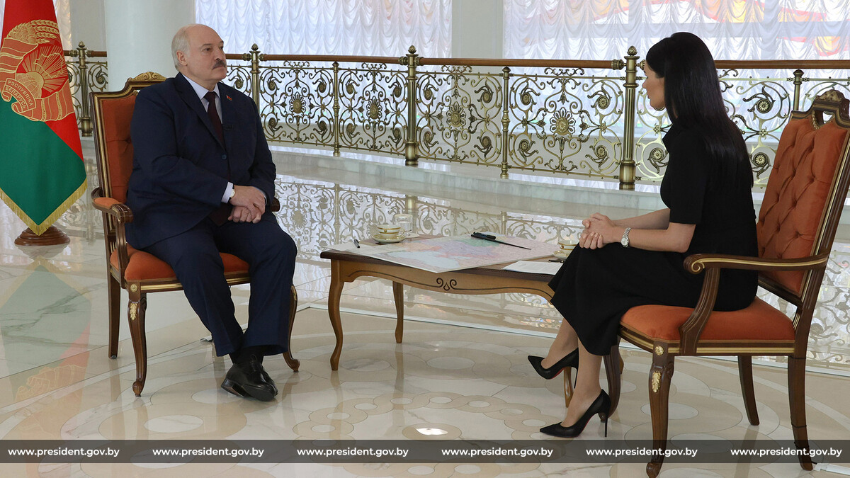 Interview with Ukrainian journalist Diana Panchenko | Official Internet ...