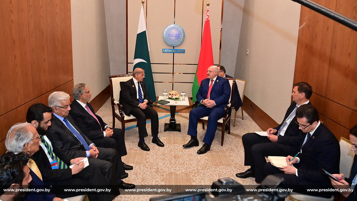 Meeting with Prime Minister of Pakistan Shehbaz Sharif | Official ...